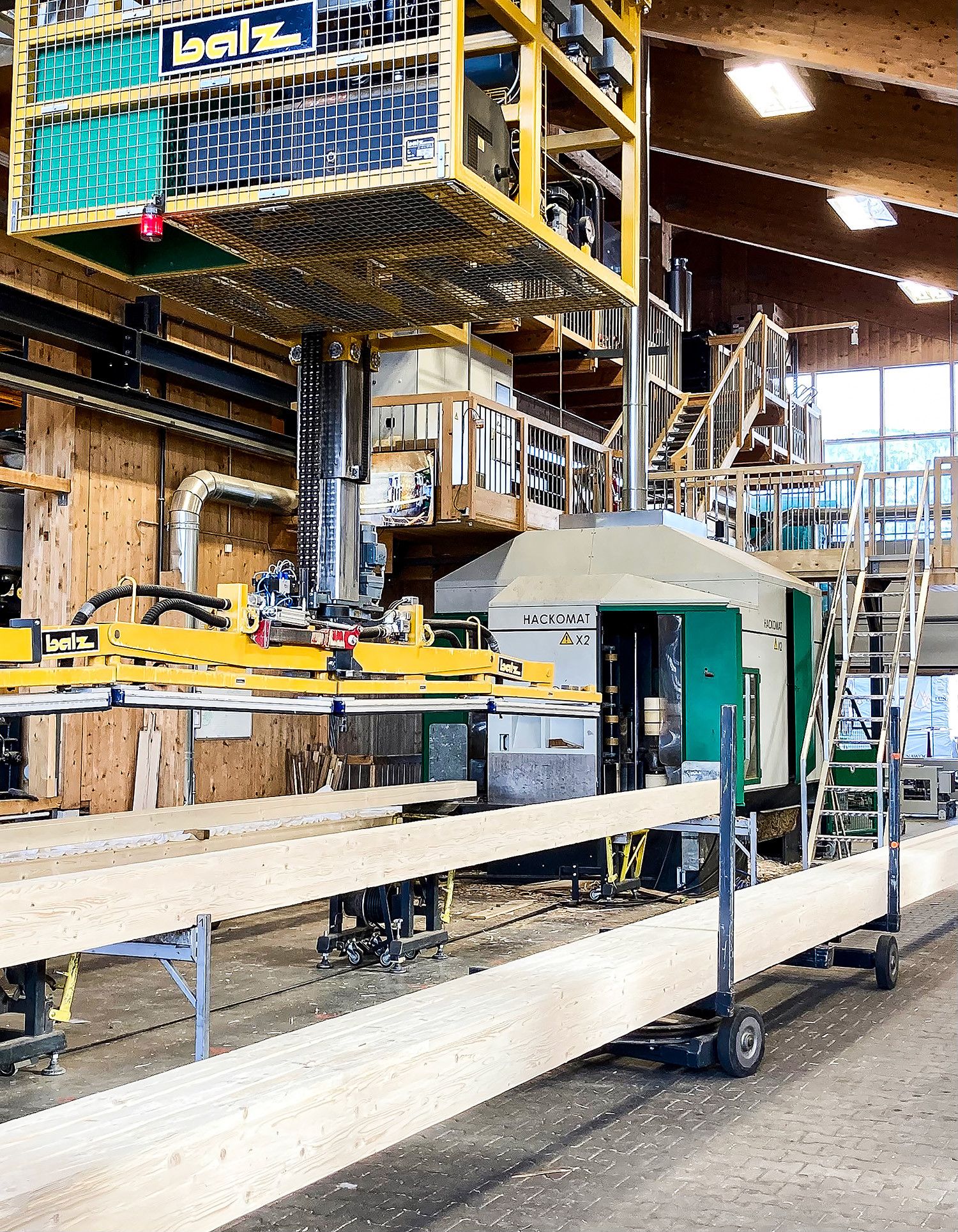 Aus neu mach alt: Firma Dufter sorgt für die besondere Altholz-Optik ...